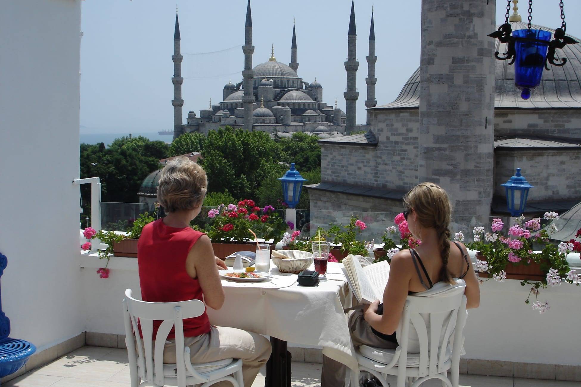 Unmissable Things To Do Around Istanbul's Old City Sultanahmet - Turkey ...